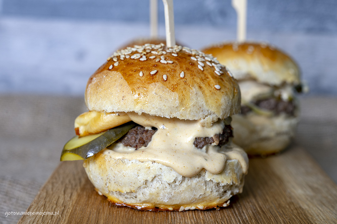Domowe burgery od A do Z - przepisy kulinarne